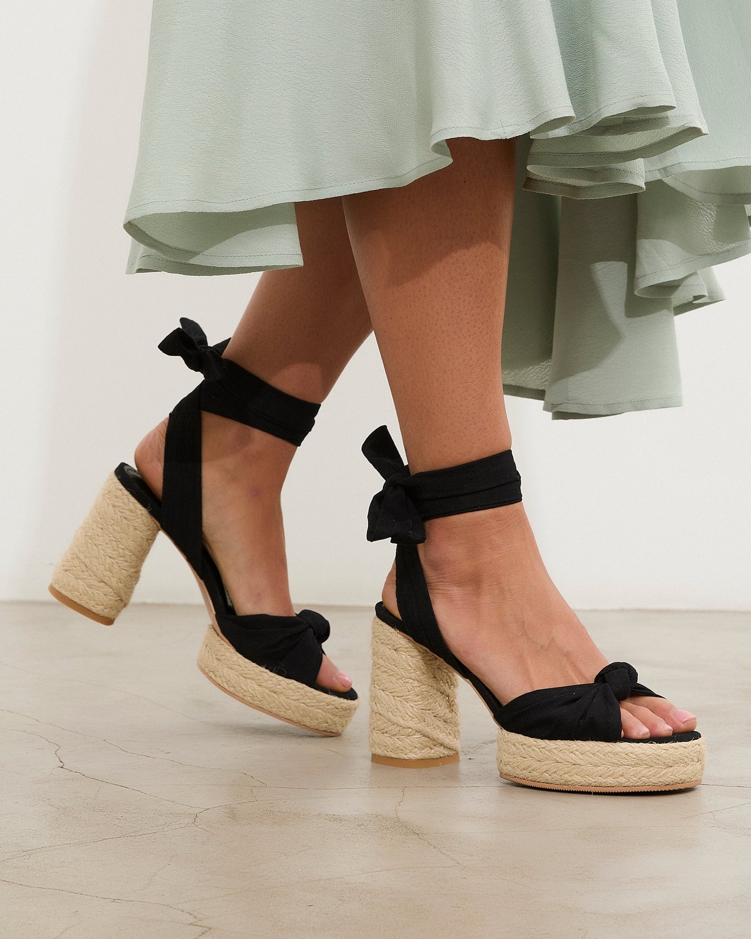 Rosette Negro – MIM